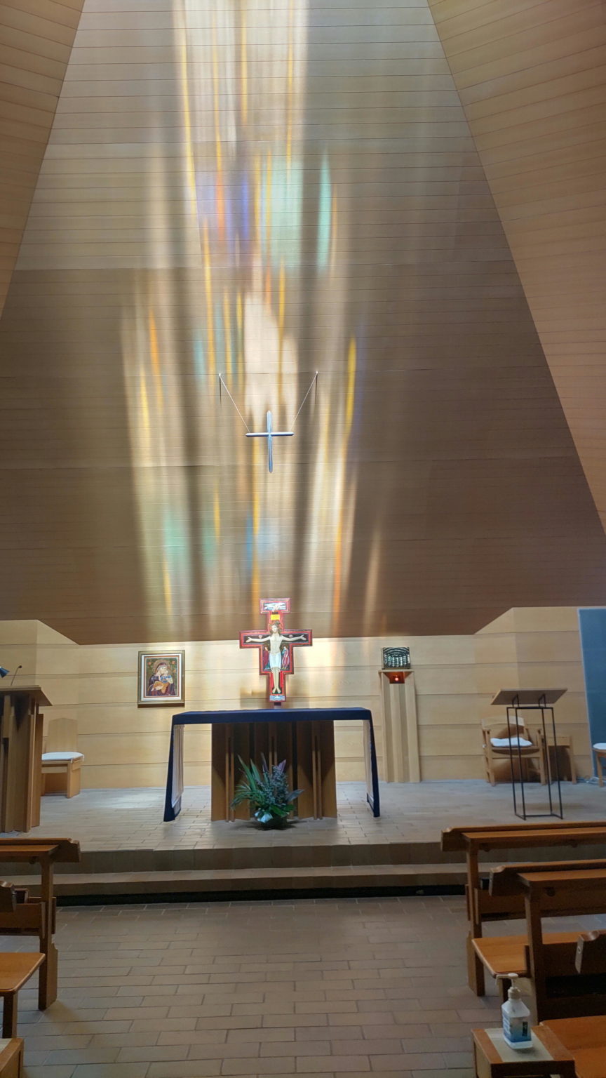 菊名教会のヒミツ – カトリック菊名教会